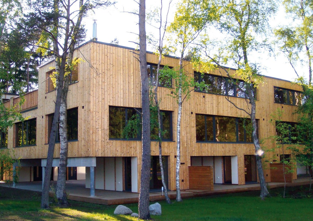 Pflegetipps für Ihre Holzfassade | SWERO